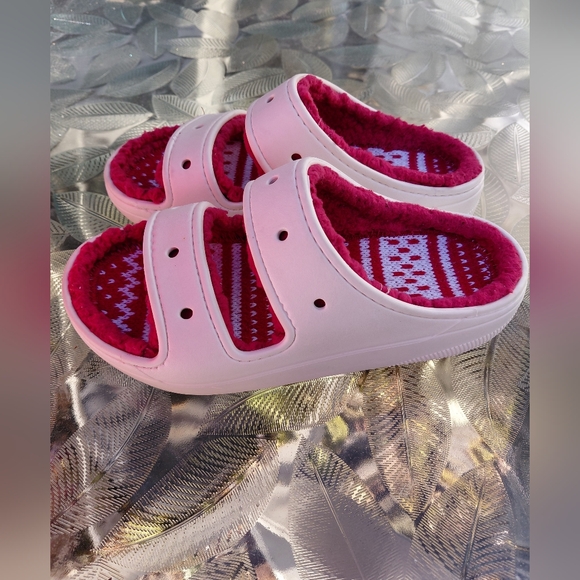 CROCS | Shoes | Crocs Women Size 8 Cozy Beige And Red Slide Sandals ...